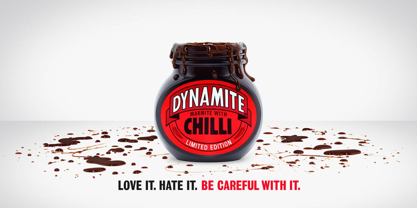 Painéis da Marmite Dynamite usam tampa gigante por perto para parecer ...